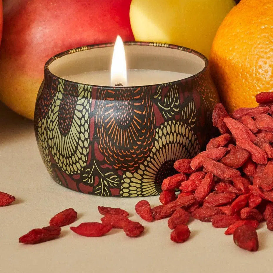 Mini Vela Voluspa Lata Goji Tarocco Orange 25 Horas | Let's Eat It